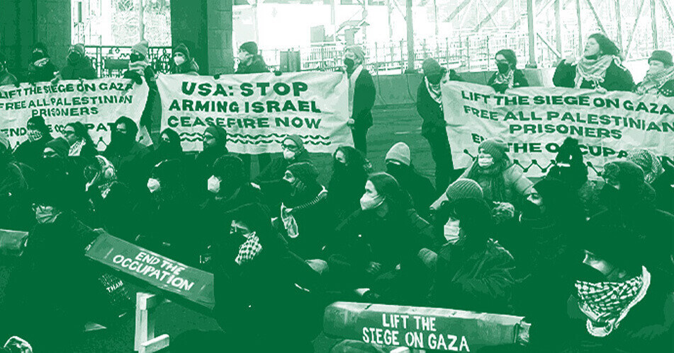 Bridge and Tunnel Crowd | Arielle Isack